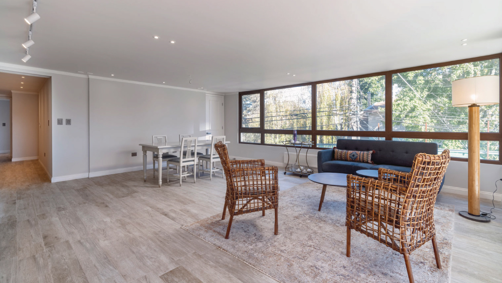 Country | AVB Inmobiliaria